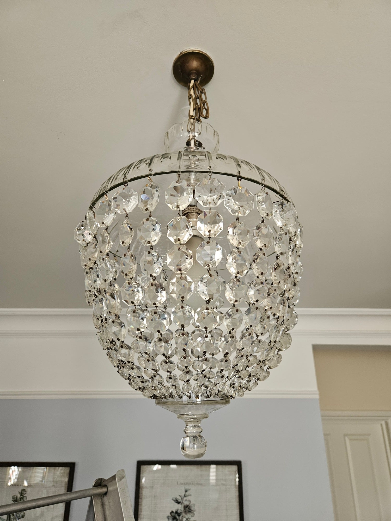 Chandelier Cleaning in Chiswick – Reviving a Classic Bag Light Chandel ...